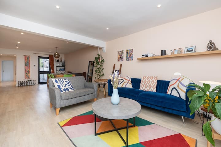 Fabulous Family Home, Close To City Centre - Bath