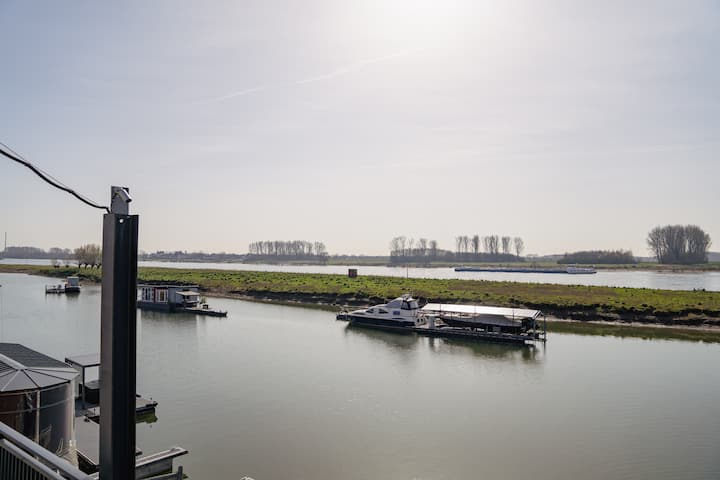 Hotel Am Hafen Leverkusen – Rheinblick Am Rhein - Leverkusen