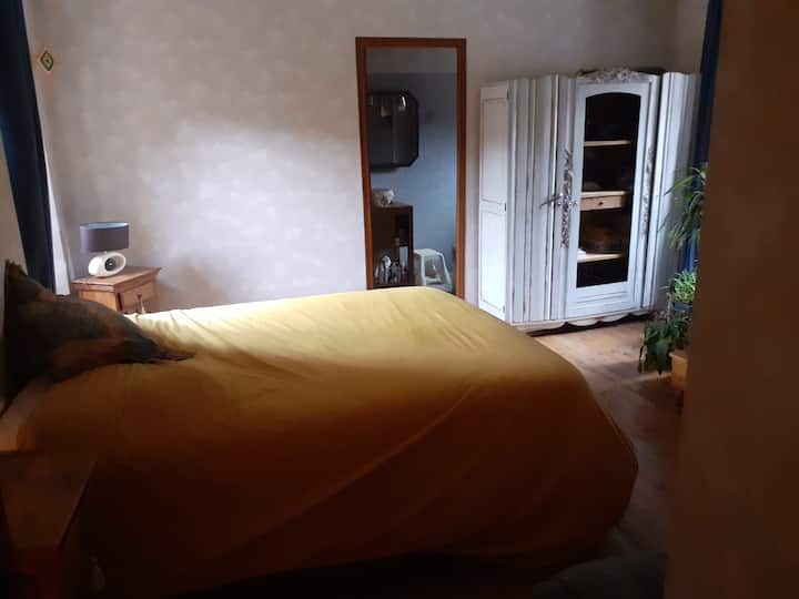 Chambre D'hôte Dans Une Maison De Caractère - Conques