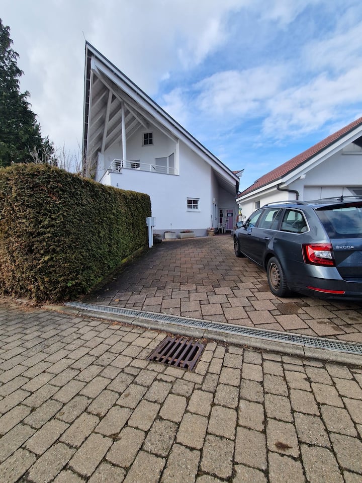 Charmante Wohnung Mit Einer Kleinen Terrasse. - Schwäbisch Gmünd