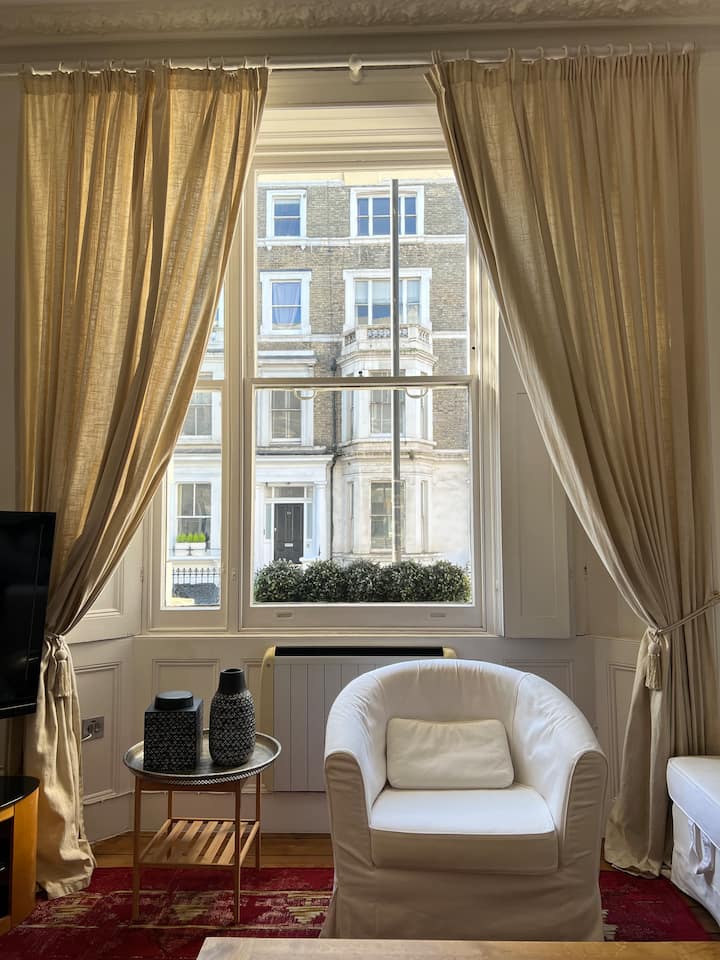 Luxury Large One Bed Apartment In South Kensington - Chelsea