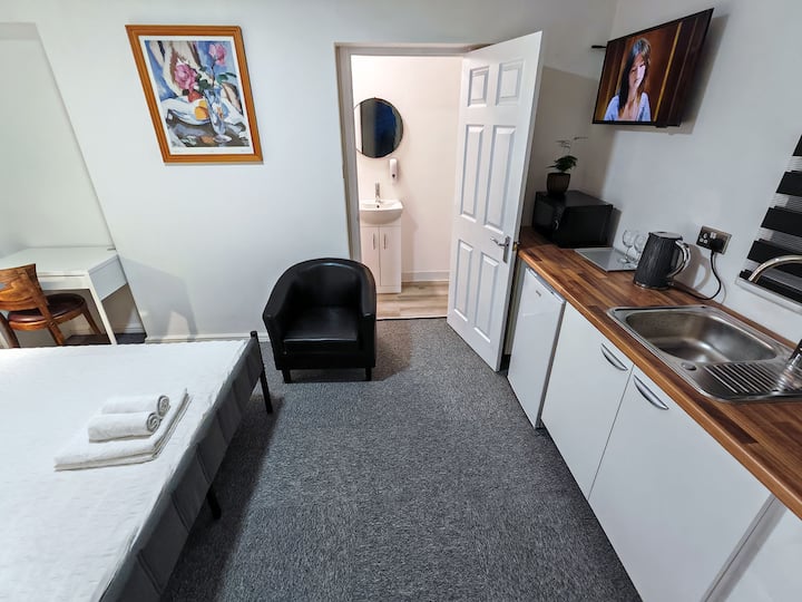 Rose Studio - Self Contained Studio Flat - Oxford