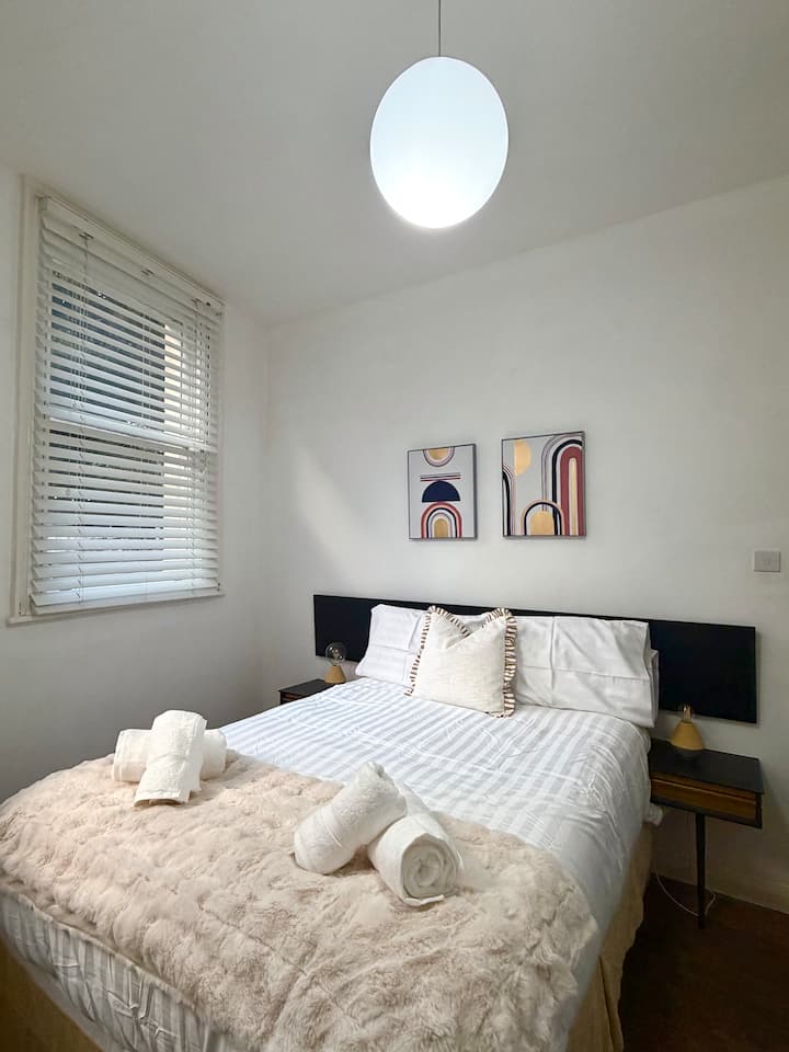 Georgian Apt | Parking | Central To Bath - Bath