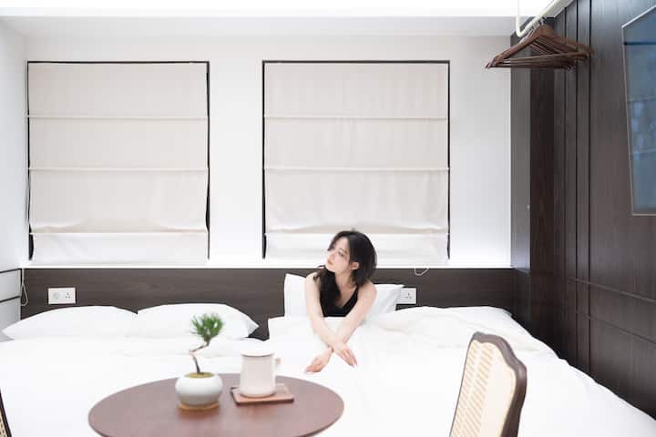 [려안 旅] 
서면역 1분/출장/여행 /K 뷰티 투어 최적/롯데백화점 30초/무료 짐 보관 - Pusan