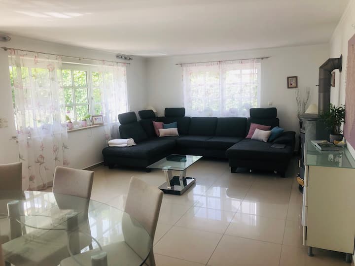 Familienhaus In Ruhiger Lage Mit Garten Bei U6 - Ismaning