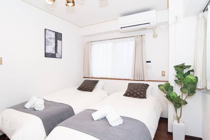 【ホテルリネン使用】元町駅徒歩7分、神戸三ノ宮1駅、南京町まで徒歩5分の好立地805 - Kobe