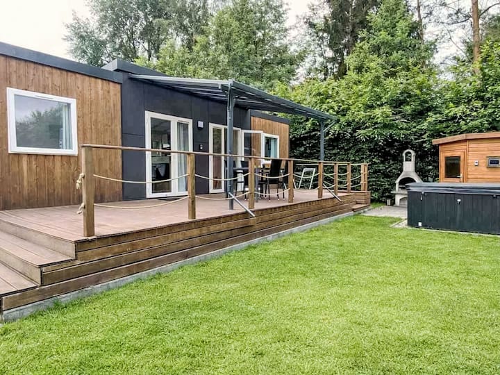 Schönes Ferienhaus In Wackersdorf Mit Whirlpool Un - Schwarzenfeld
