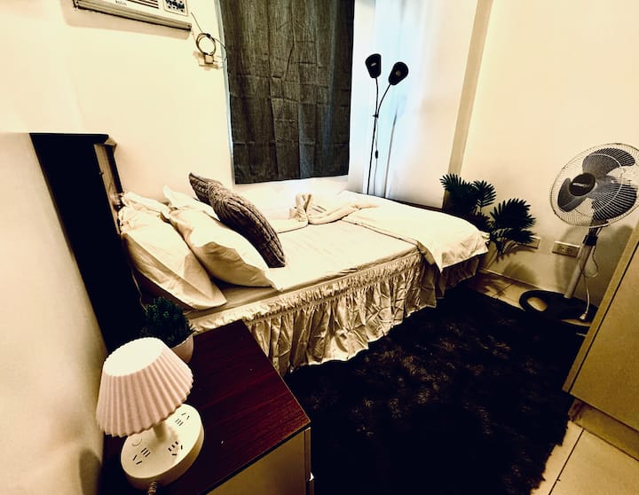 Makati Highrise 2br Oasis With Amazing View - Manila