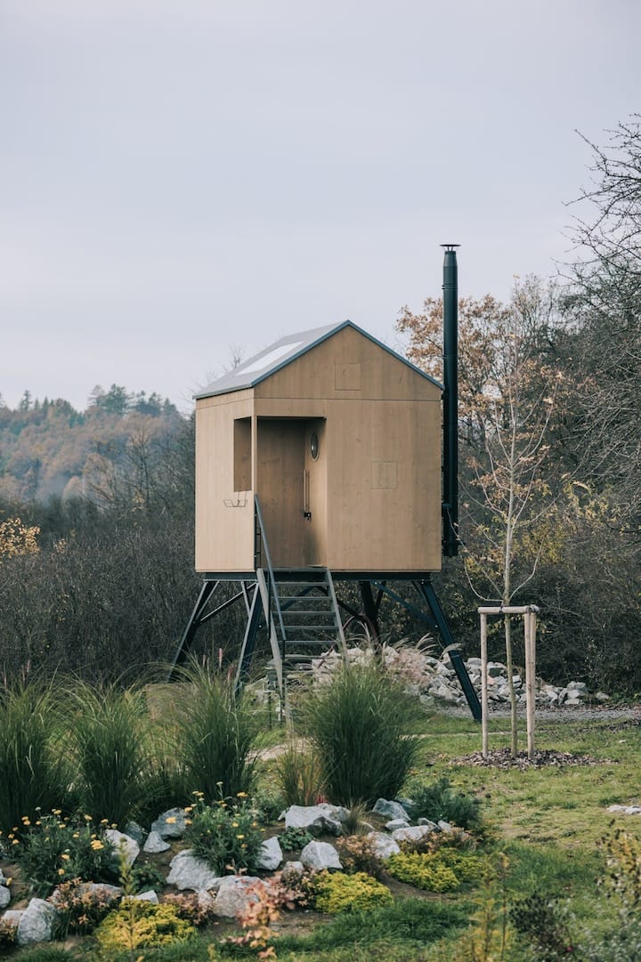 Kouzelný Posed Na ŘEhenickém Dvorku - Tchéquie