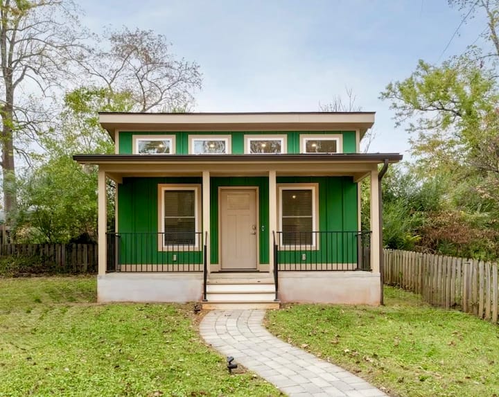 Cavalier Cottage- Walk To Uva & Hospital! - Charlottesville, VA