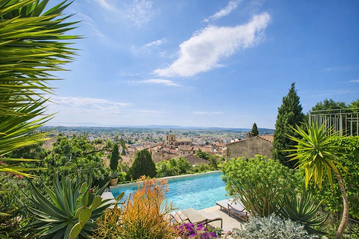 Villa Janna Hyères -Vue Mer & Piscine Privée - Hyères