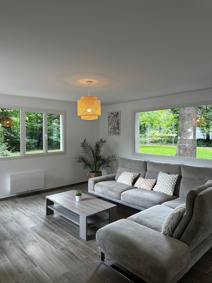 Cottage Dans Le Domaine Des Propriétaires Au Calme - Melun