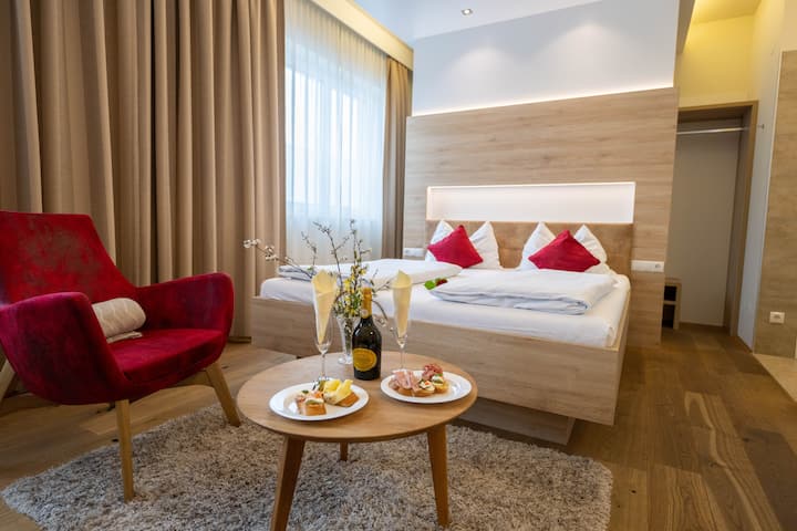 Red Dream Apartment I Graz-süd I 2 P. 24/7 Checkin - Graz