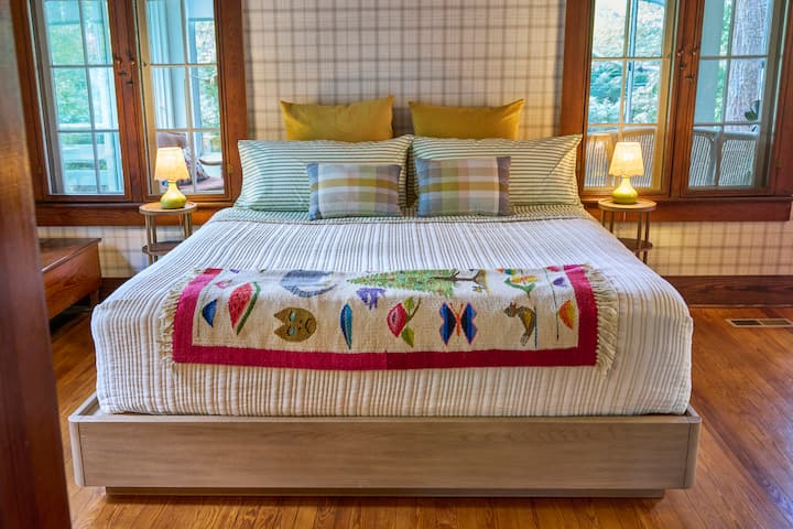 Mckay Cottage | Mountain Views 1 Mile To Downtown - Tryon, NC