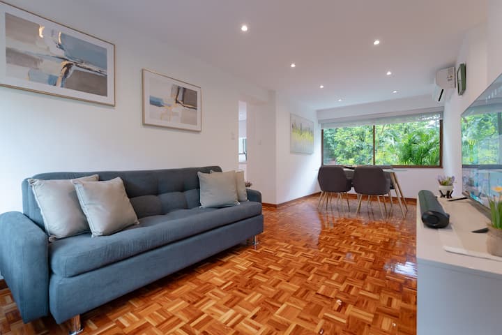 Encantador Apto En El Rosal - Caracas