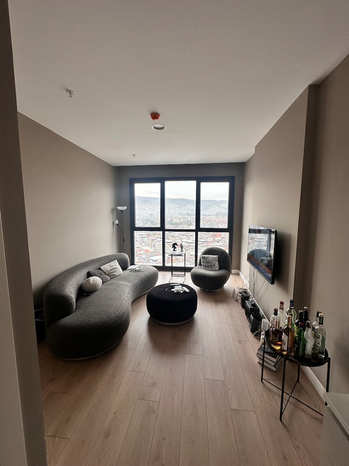 Merkezi Lüks Manzaralı Rezidans Dairesi - Bornova