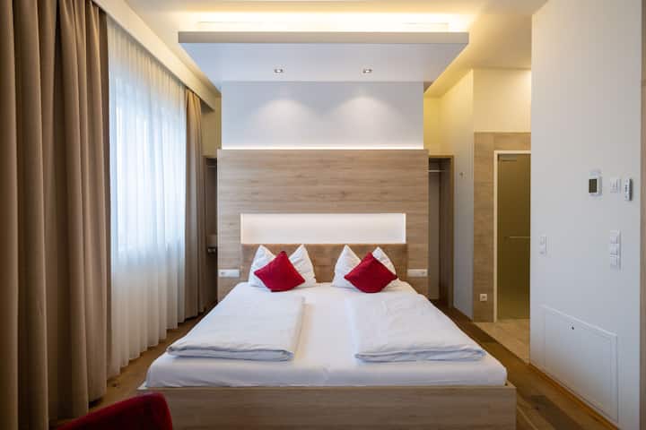 Red Dream 2 I Graz-süd I Free Parking 24/7 Checkin - Graz