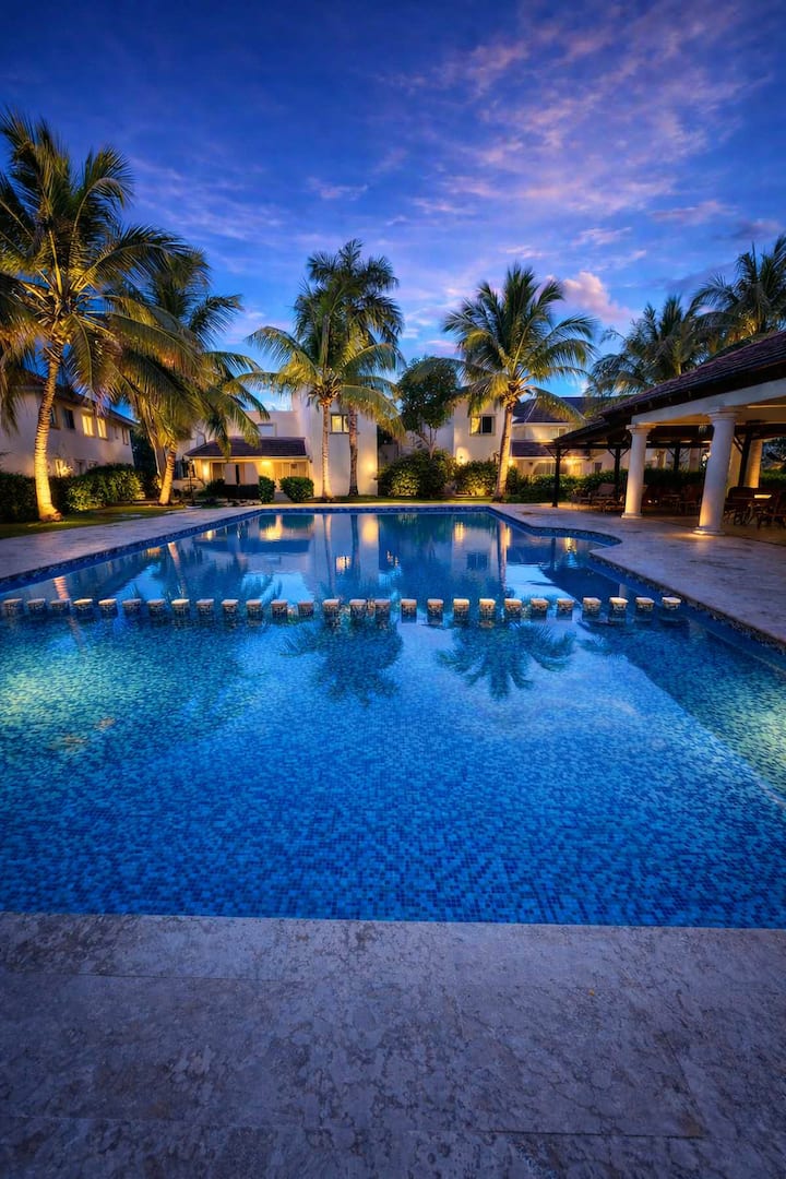 Casa Aqua Dip | Walk To Dining • Easy Beach Access - Punta Cana