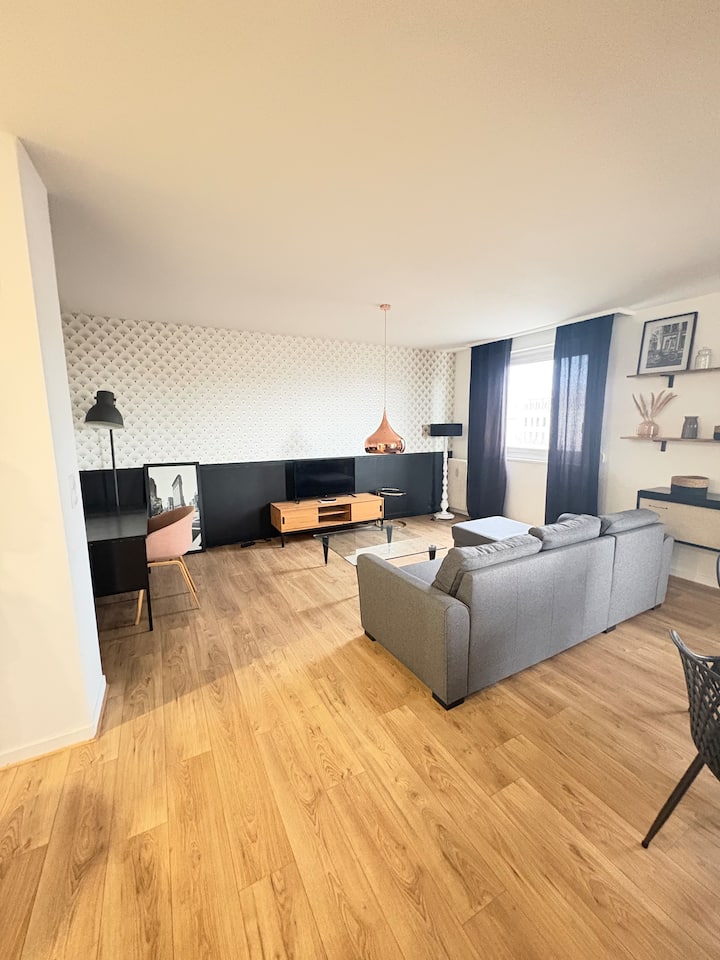 Le Panorama Des Boulevards - Valence, France