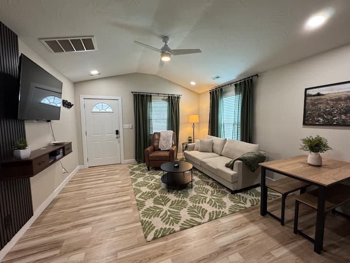 Magnolia At Fort Ave {Hot-tub~ Msu~ Mercy~ Wow} - 春田市