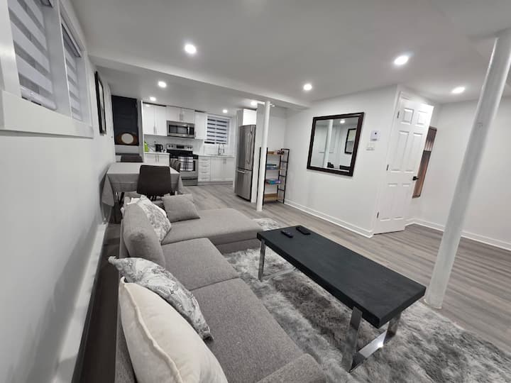 Appartement Moderne Deux Chambres - Varennes