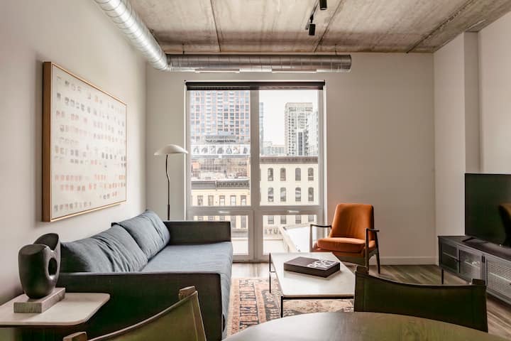 Luxury Penthouse Combo 04/02 Terrace | River North - Chicago, IL