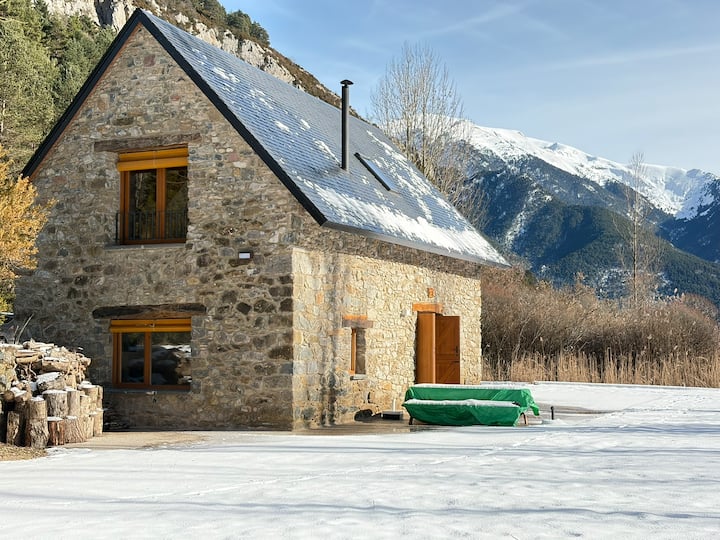 Borda En El Valle De Pineta - Bielsa