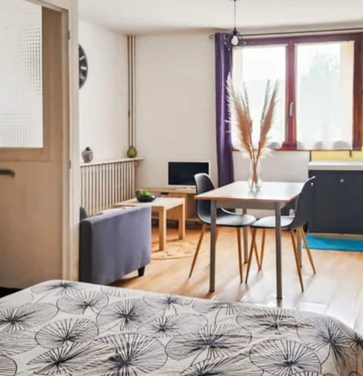 Studio Confortable Et Agréable - Bourg-Saint-Andéol