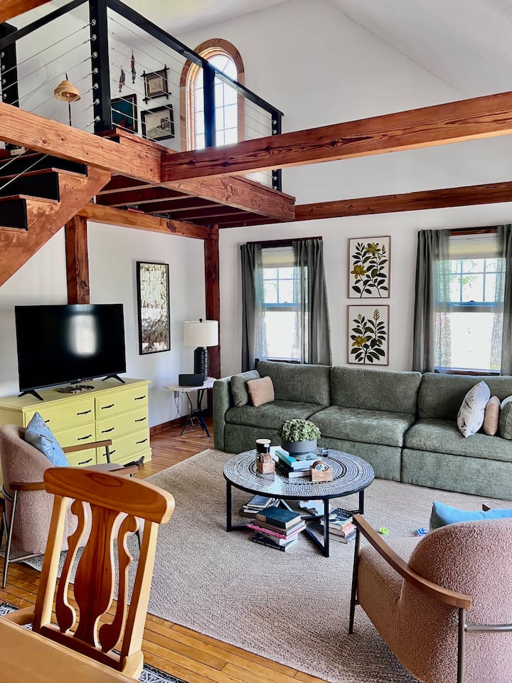 Coastal Cape Retreat With Authentic Shipyard Charm - Woods Hole, MA