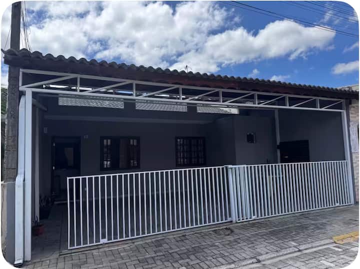 Casa Em Condomínio - Araucária