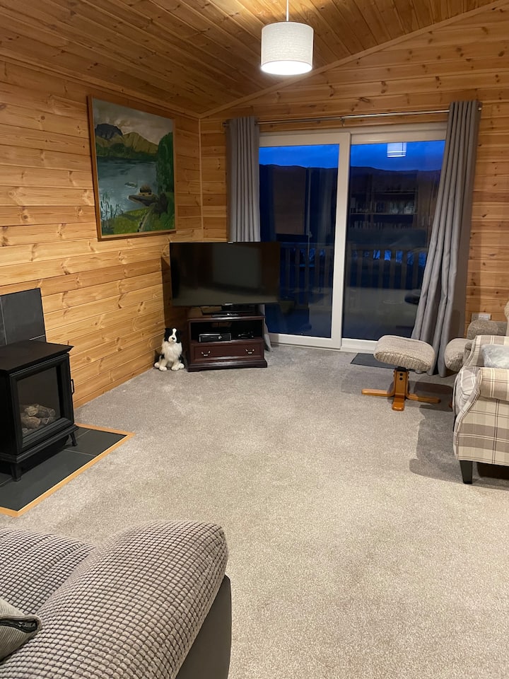 Lochshiel Accommodation (Dots Cabin) - Ardnamurchan
