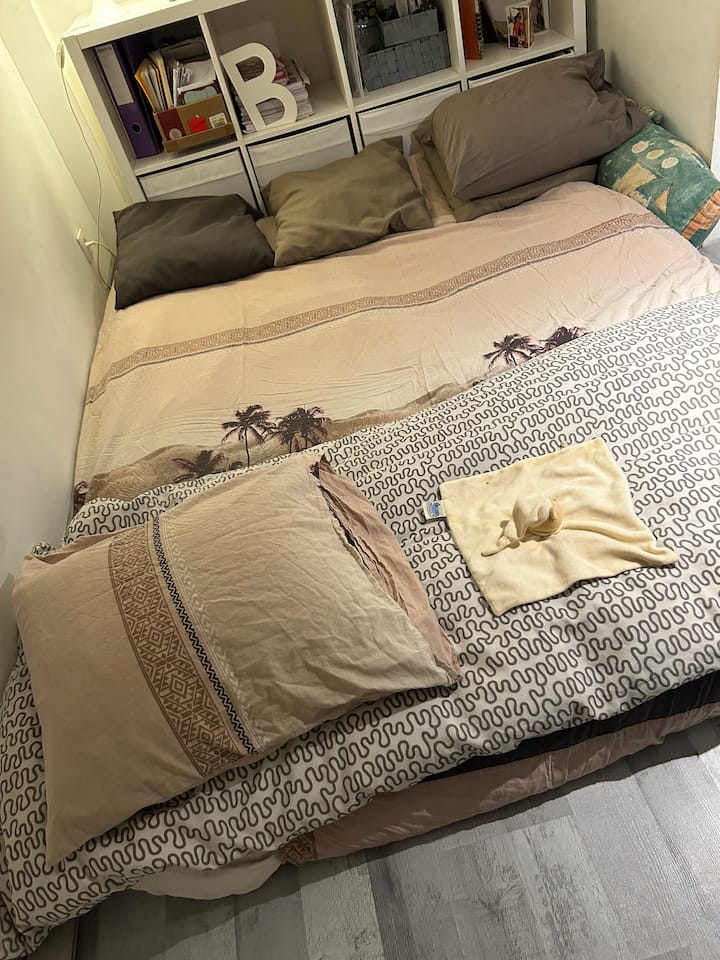 Belle Chambre De 1,30 Cm De H Au Cœur De Bruxelles - Forest