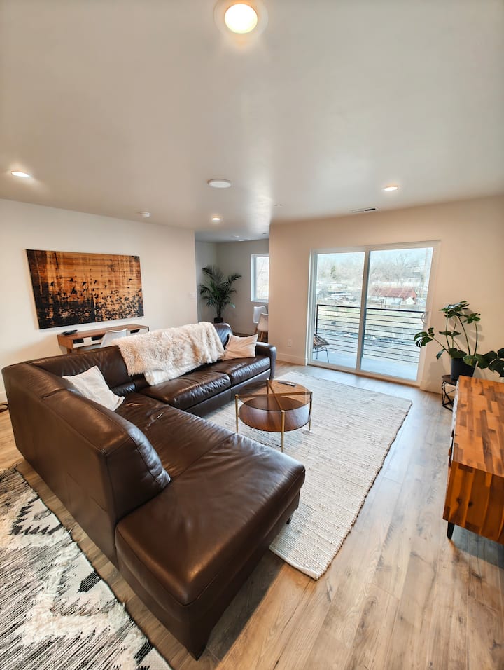 Modern Comfort Downtown Area Home - Salt Lake City, UT