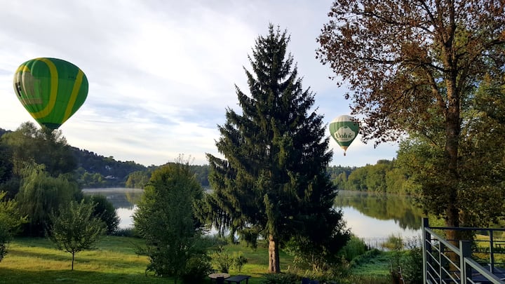 Terrasse De L'aube #Lac#terrasse#calme - Aydat