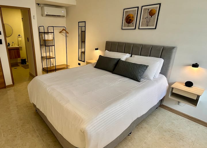 Habi Con Baño Privado Y A.c En El Mejor Barrio - Palmira