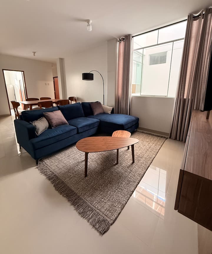 Amplio Y Hermoso Dpto. En El Centro De Chiclayo - Peru