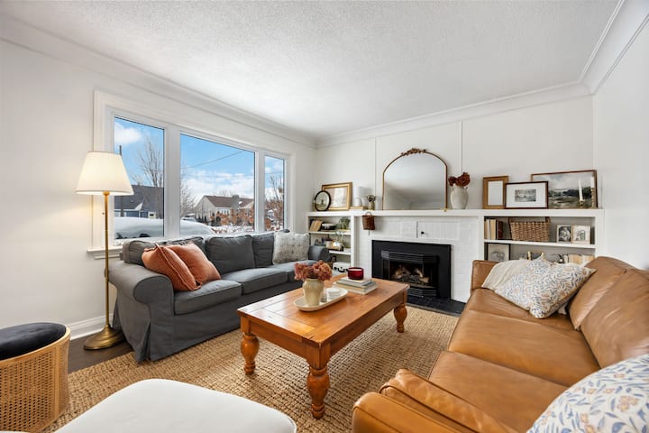 Timeless Retreat - Sarnia