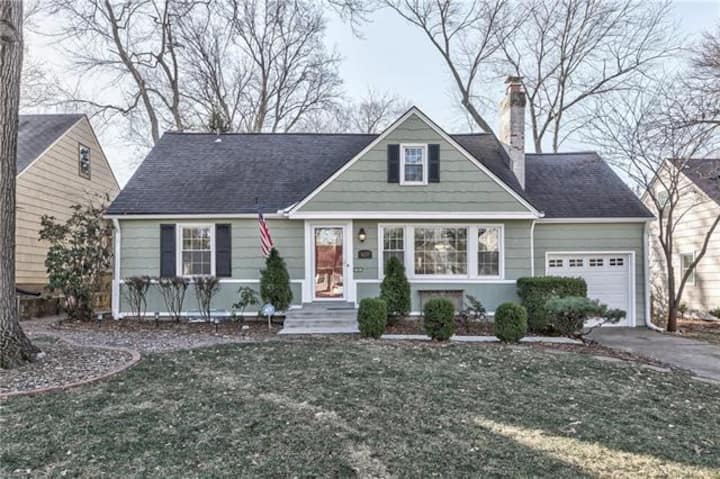 Brookside Bungalow - Kansas City, MO