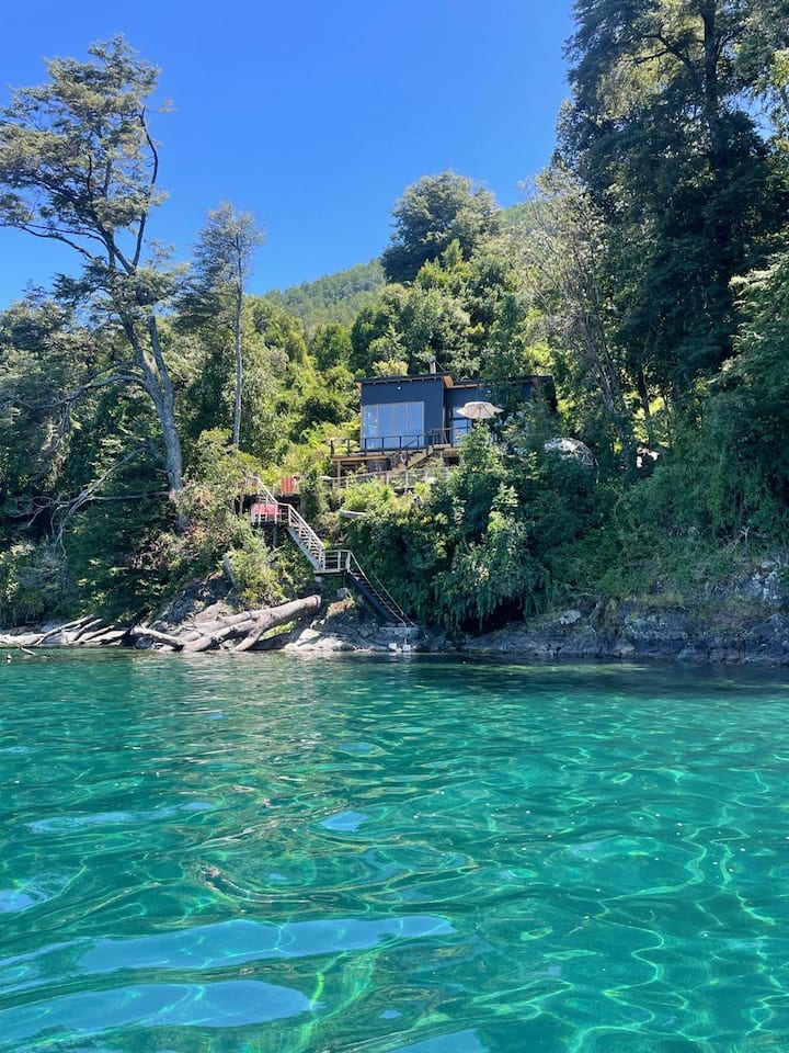 Cabin On The Shores Of Lake Calafquén | Huillinhue - Los Ríos
