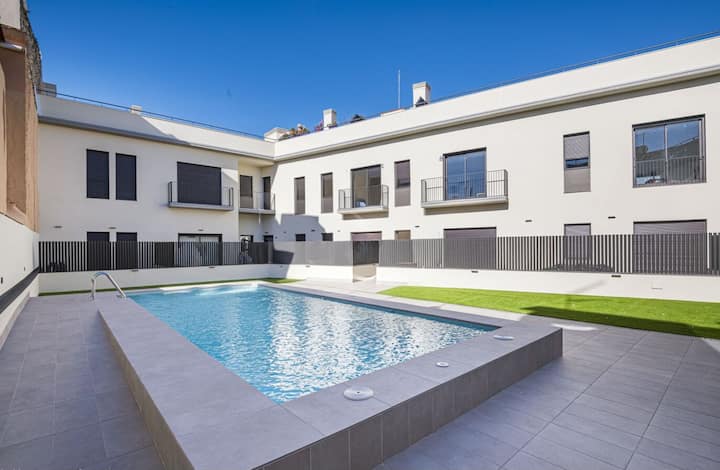 Plaza De La Vila 2 Bedroom Apartment - Cubelles