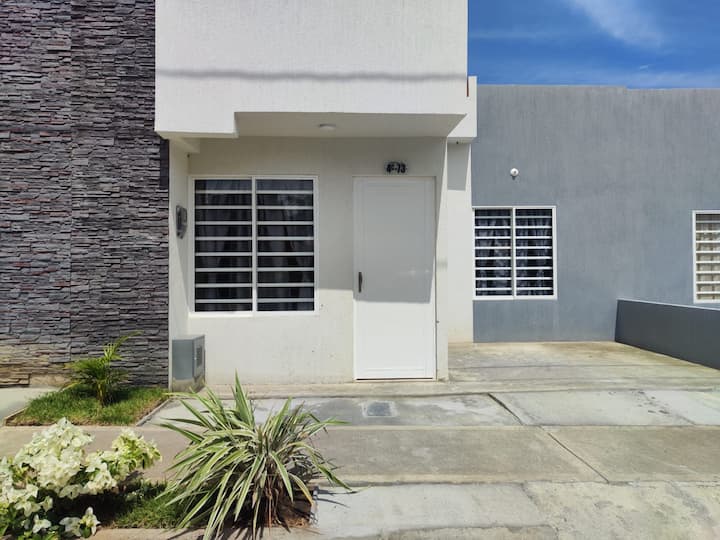 Confortable House Close To Downtown Roldanillo - Roldanillo