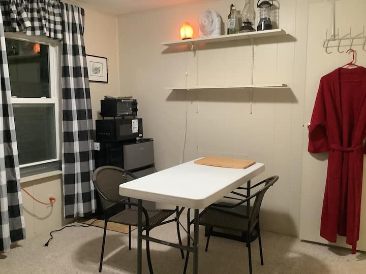 Hanging Rock Suite - Danbury, NC