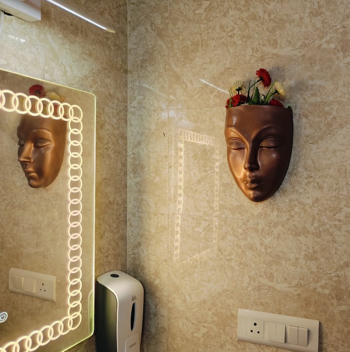 Shri Ji Stays - Vrindavan