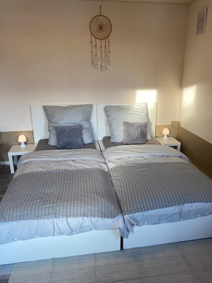 Zentrale 1-zimmer Wohnung | Küche | Parkplatz - Bremerhaven