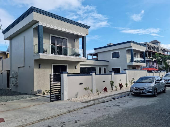 Villa Madeira 5 Bedroom Vacation Home Crown Point - トバゴ島