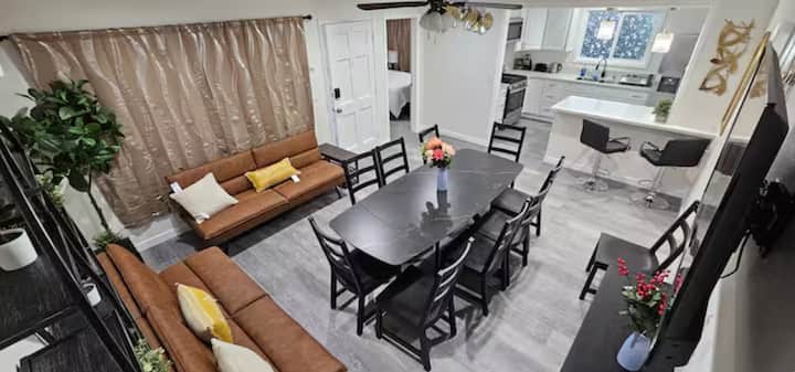 Sleeps 10/laundry/convenient By Fwy - Carson