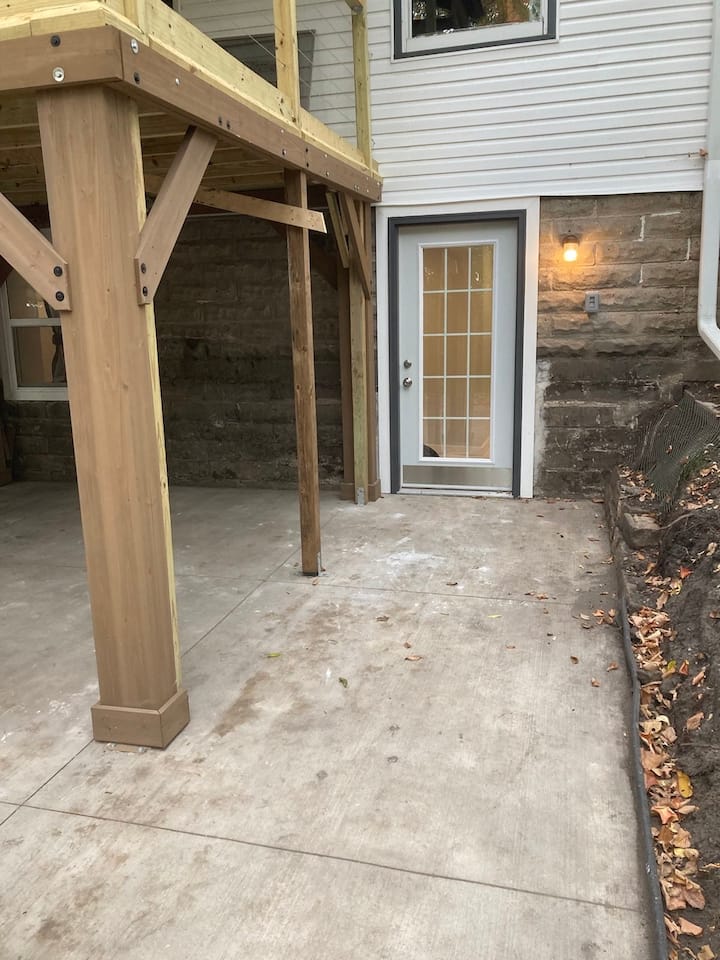 Convenient 1 Bedroom, Great Location! - Saint Paul, MN