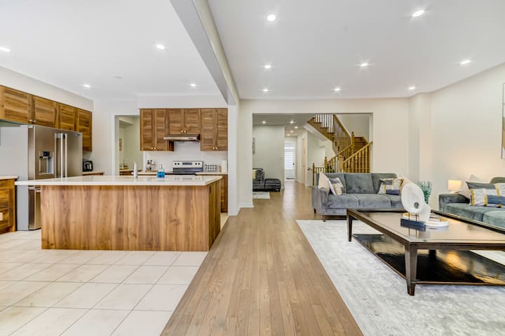 Luxury 4 Bedroom Stay In Caledon, Ideal For Groups - Caledon, ON, Canada