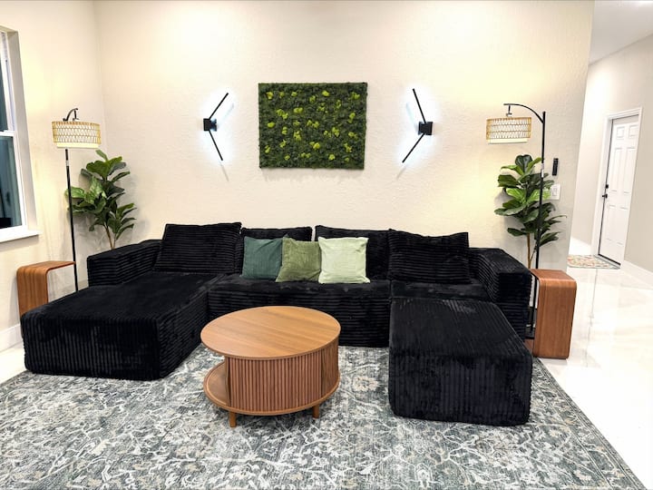 4 Themed Bedrooms Art House Near Boca Grande Beach - Port Charlotte, FL