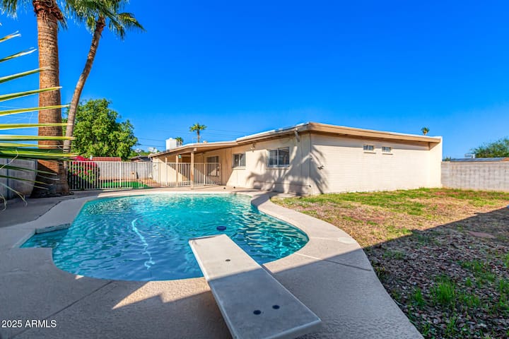 North E Phx Sleeps 8, Home W/pool, Near Scottsdale - Desert Ridge - Phoenix